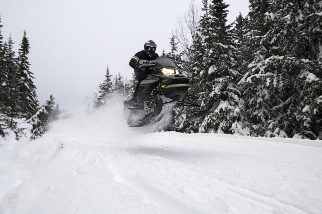 2022 Ski-Doo MACH Z - Snowmobile Passion