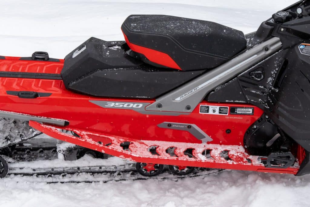 2024 LYNX RAVE RE - Test - Snowmobile Passion