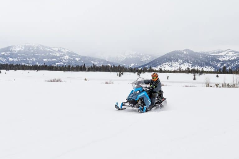 2024 Polaris 650 Indy Adventure 137 - Test - Snowmobile Passion