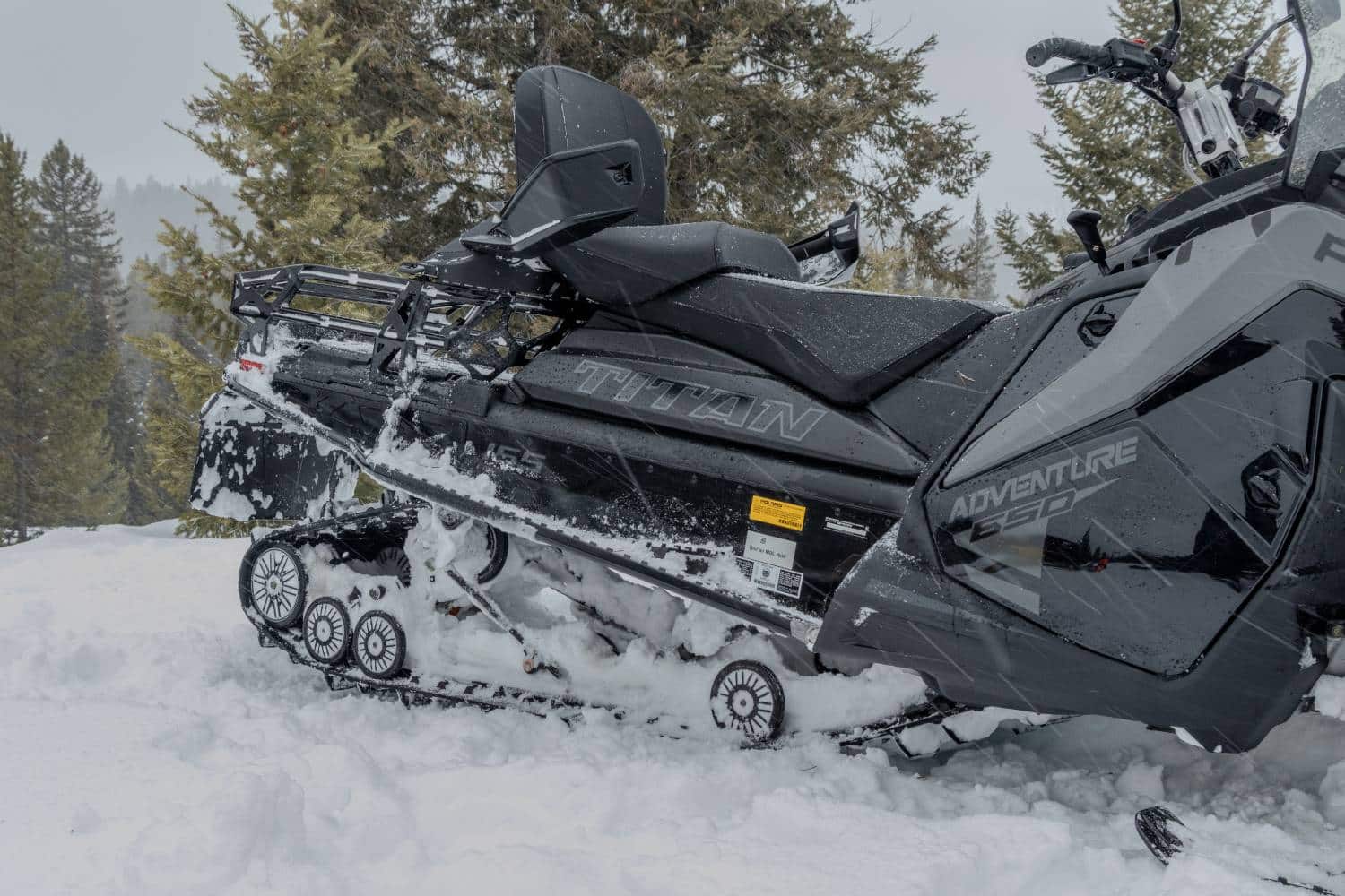 Polaris Titan Adventure 650 2025 - Test Ride - Snowmobile Passion