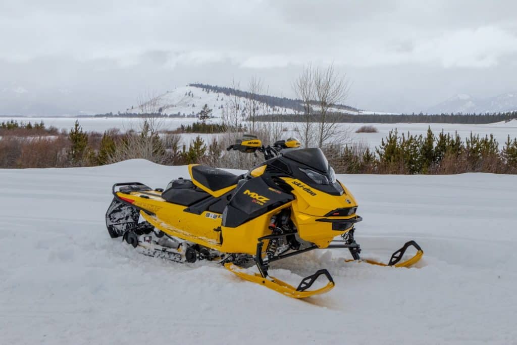 Skidoo MXZ XRS 850 Turbo R 2025 Test Drive With Competition Package ...